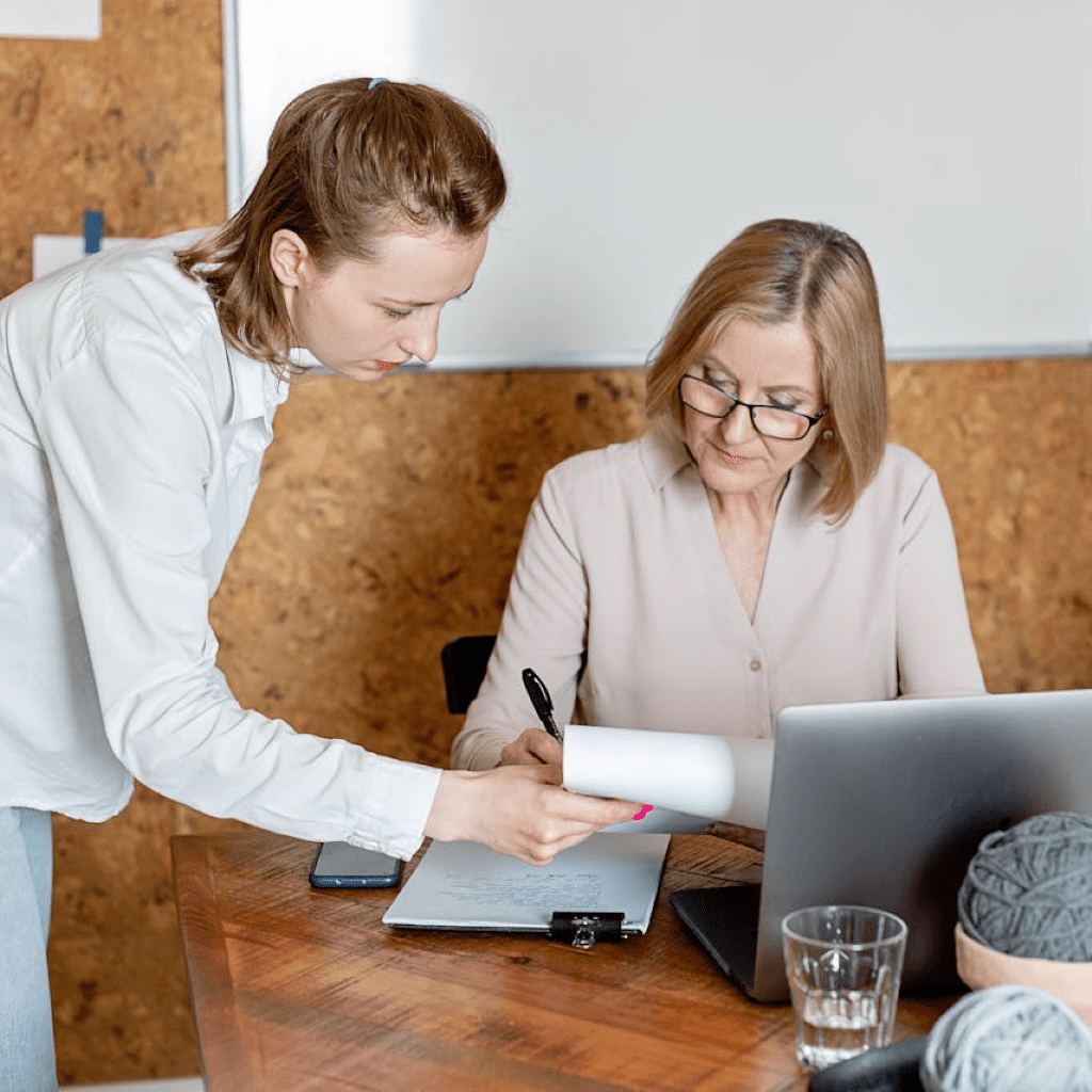 Master Managing Negative Behavior with Corrective Feedback and Team ...
